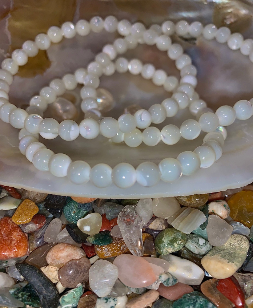 Perlemor Armbånd 6mm | Krystaller og Stener | Pearl - Mystica